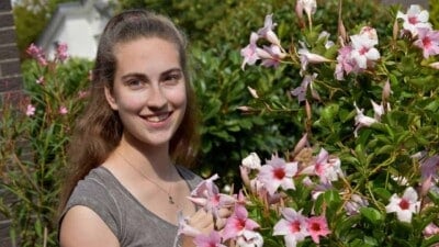 Mandevilla: Complete Planting, Growing, and Care Guide