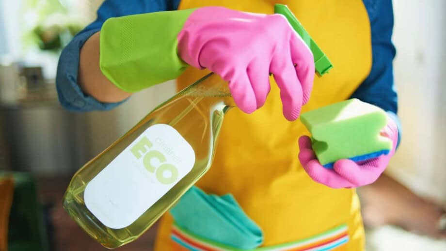 10 Eco-Friendly Cleaning Tips for Your Home: Easy & Sustainable Methods
