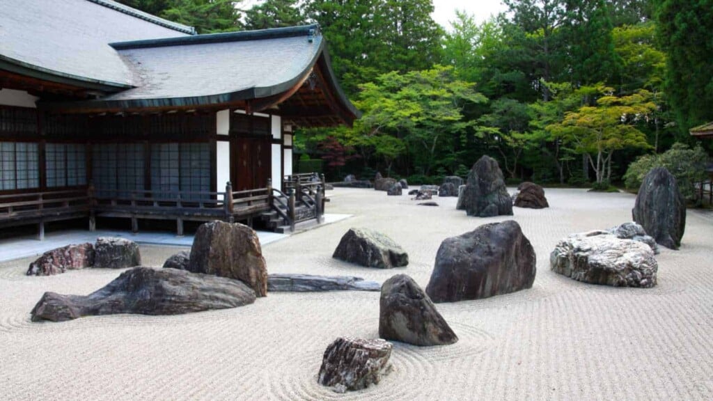 Zen Garden Guide: What is it + Tips and Ideas to Get Started | Planet ...