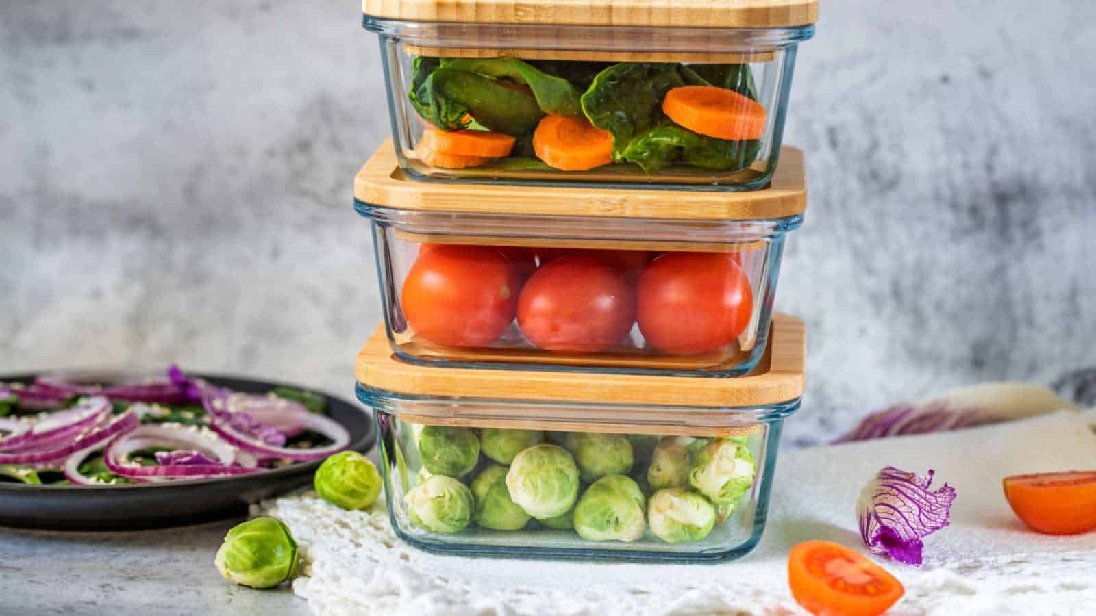 How to Make and Use DIY Fruit Fly Traps for Effective Control